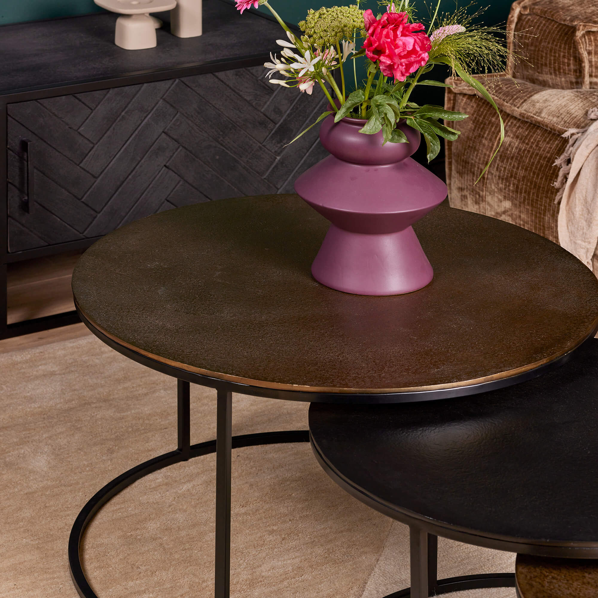 Couchtisch – Aluminium mit Gold- & Schwarzfinish, Runde Tischplatten ...