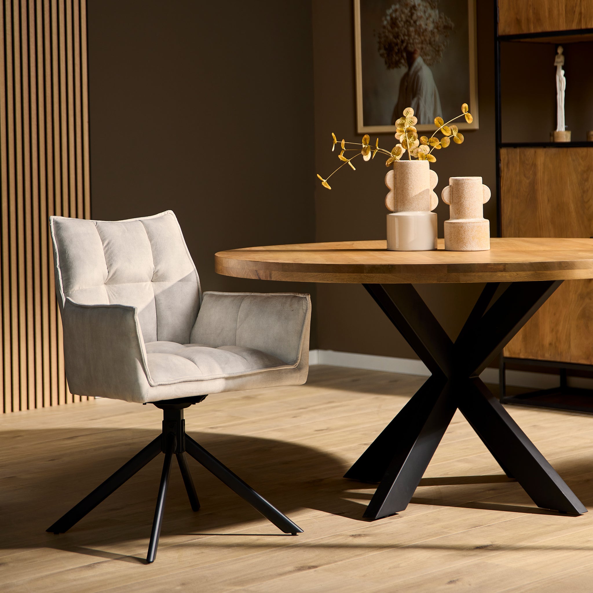 Esszimmerstuhl Samtbezug 180° Drehfunktion mit Rückhol-Automatik Schwa ...